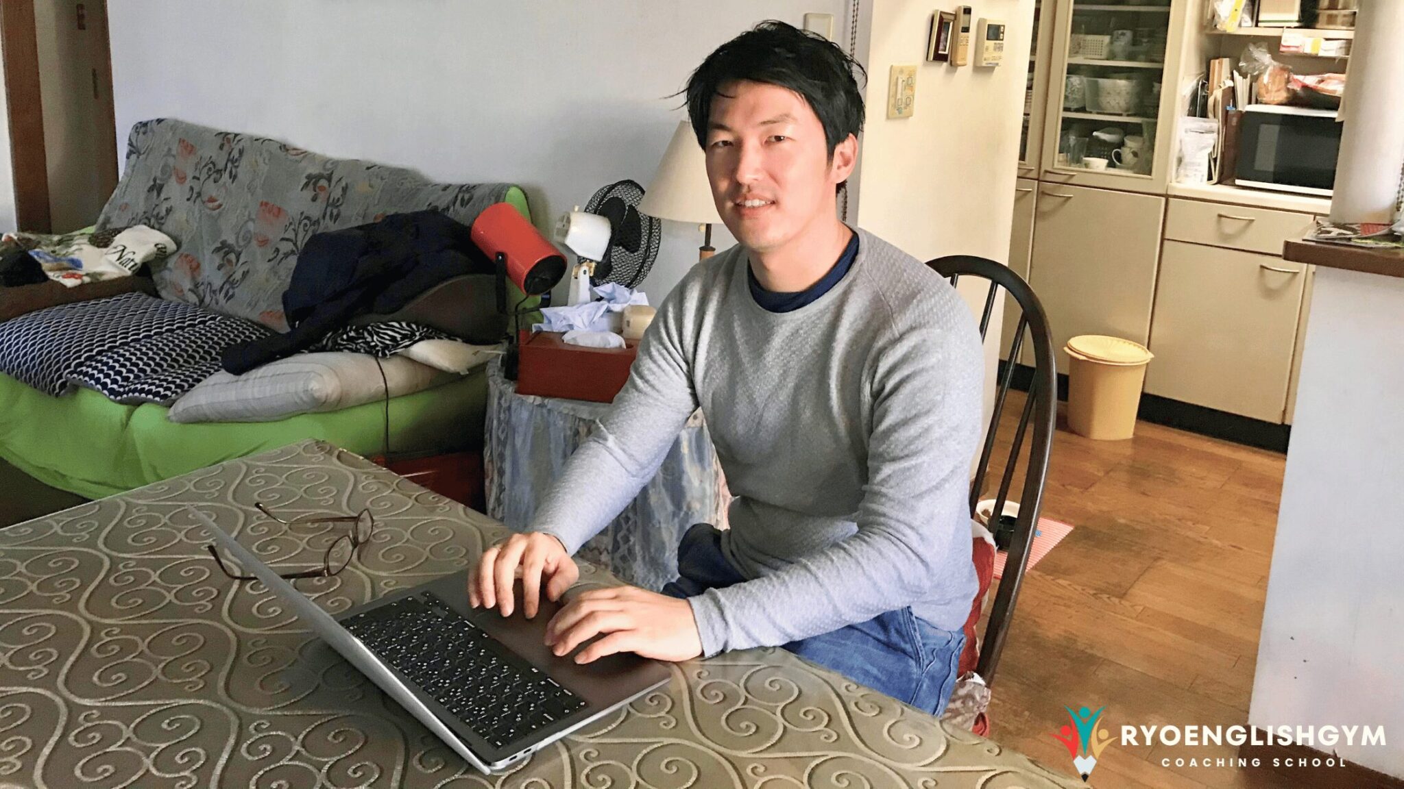 ビジネスで差をつける！「Start Off」を使った英語表現集 | RYO英会話ジム